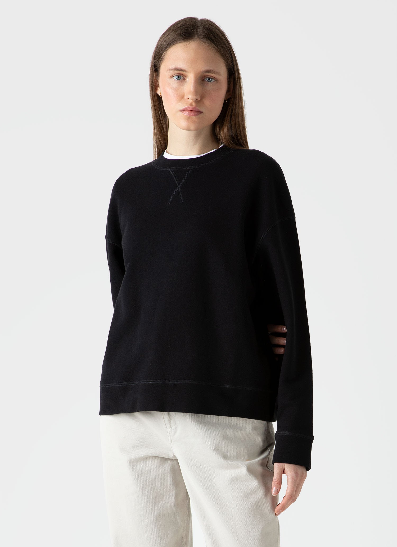 Women's Cotton Loopback Relaxed Sweatshirt in Black | Sunspel